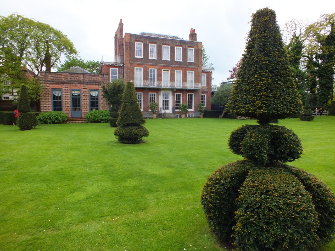 Petersham House – my first look at the gardens – The Teddington Gardener